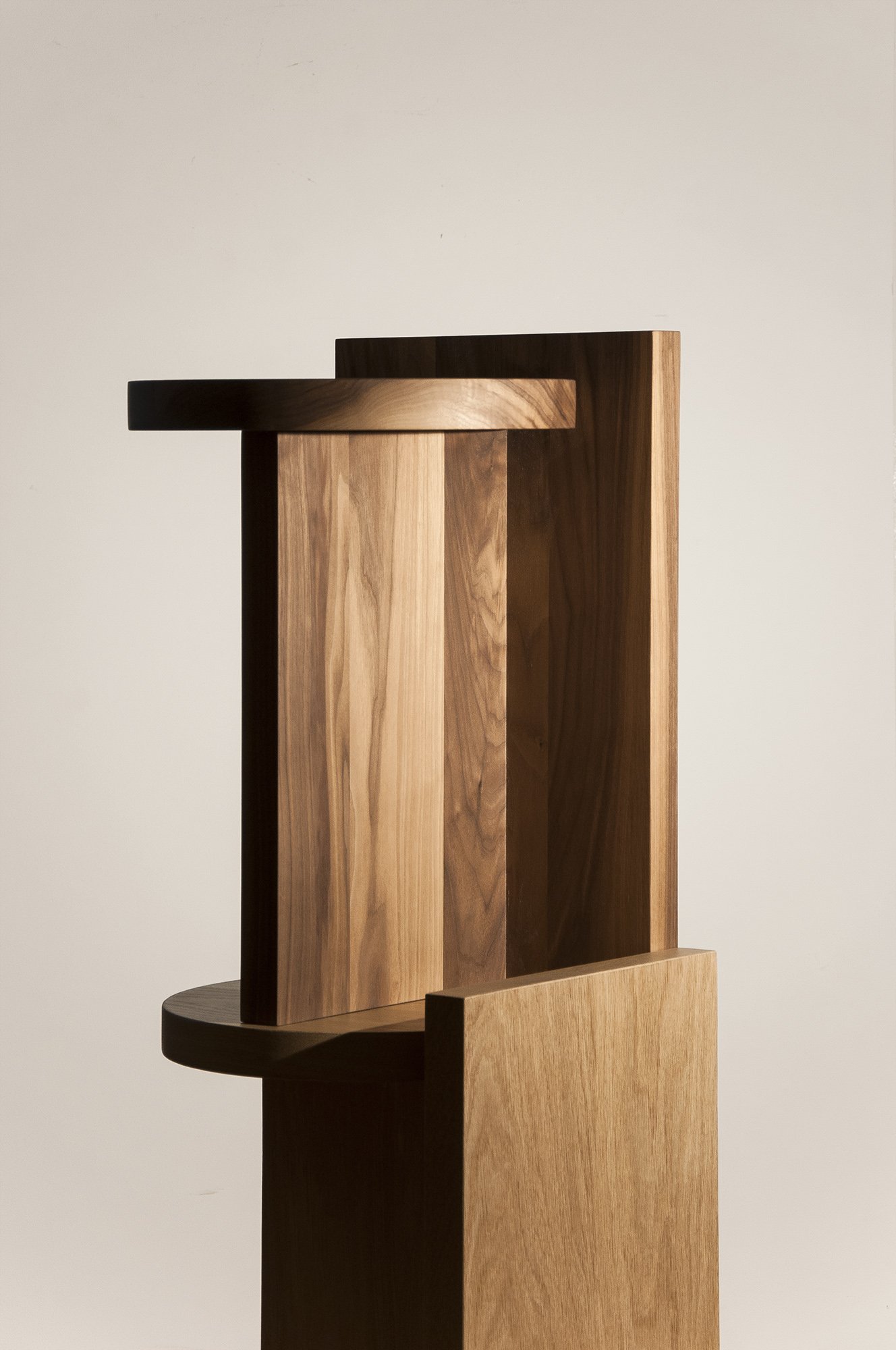 Taco oak - Geometric oak wood stool - GOFI