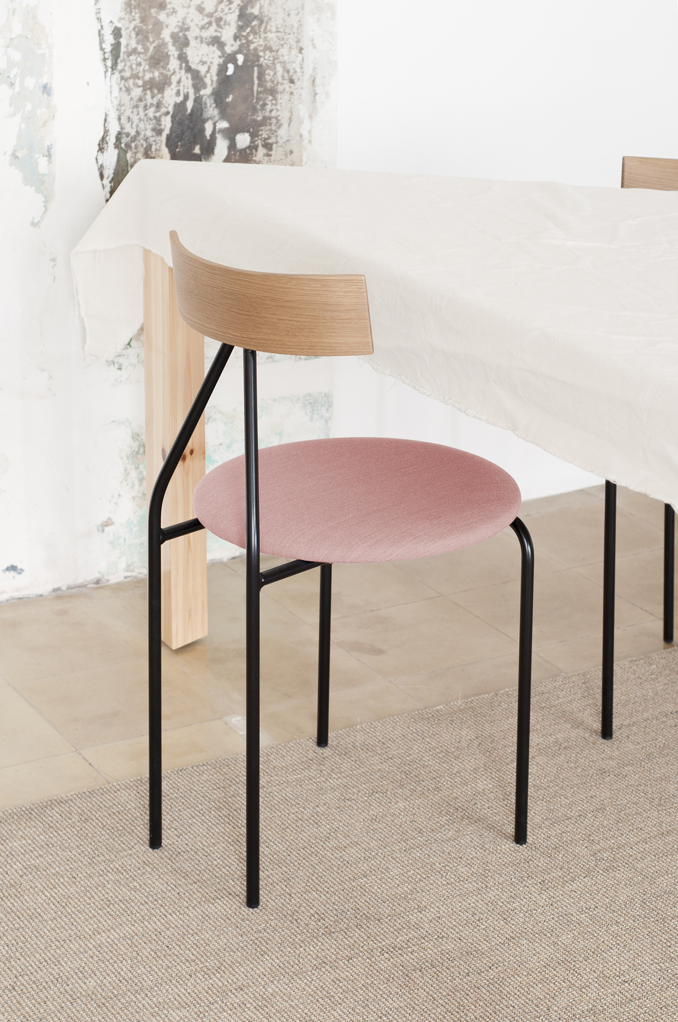 Gofi chair - Modern and elegant design chair - GOFI